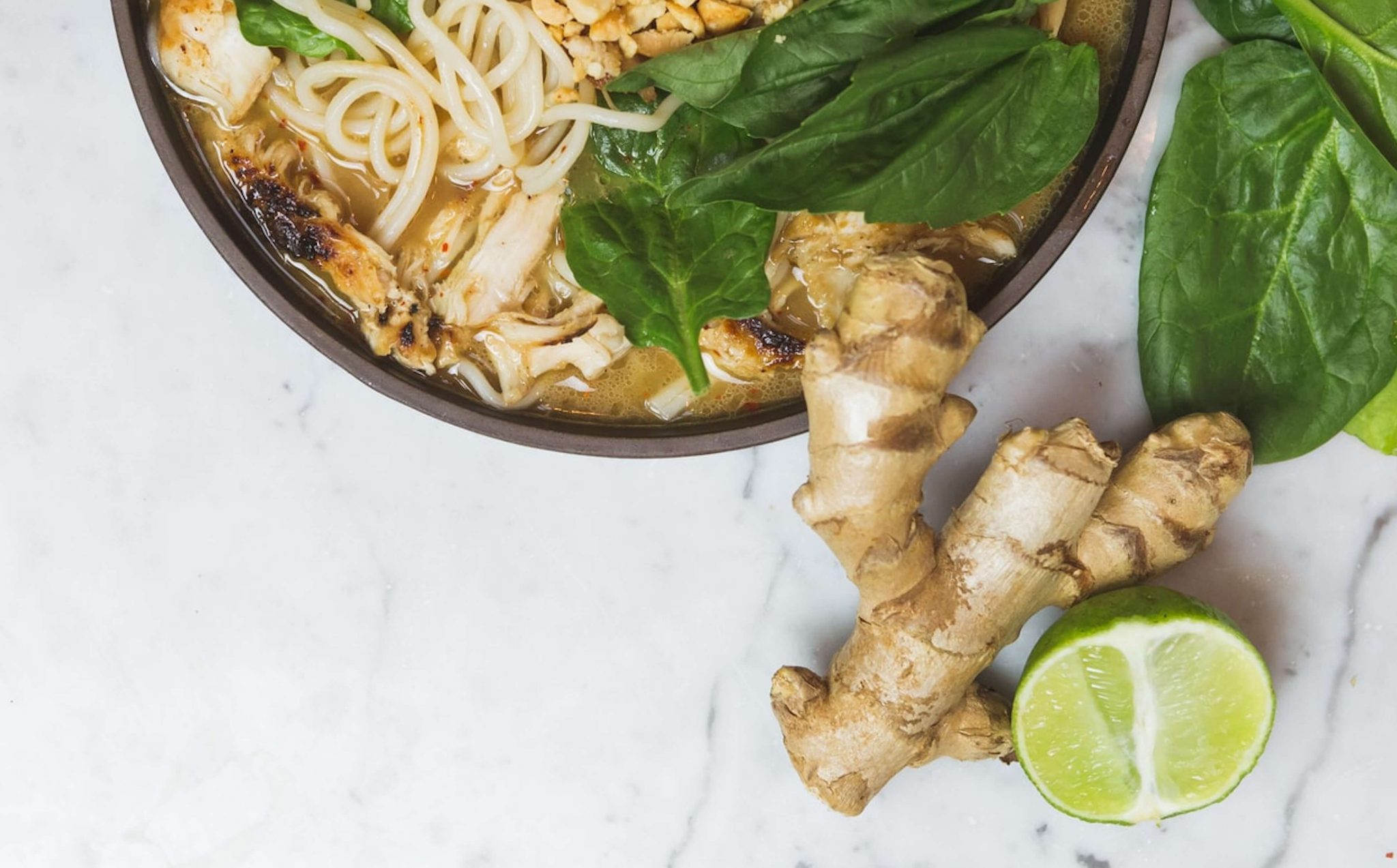 REIWA HACK | 基礎代謝を上げるには？3つ方法で痩せる体に。食べ物や筋トレを紹介。